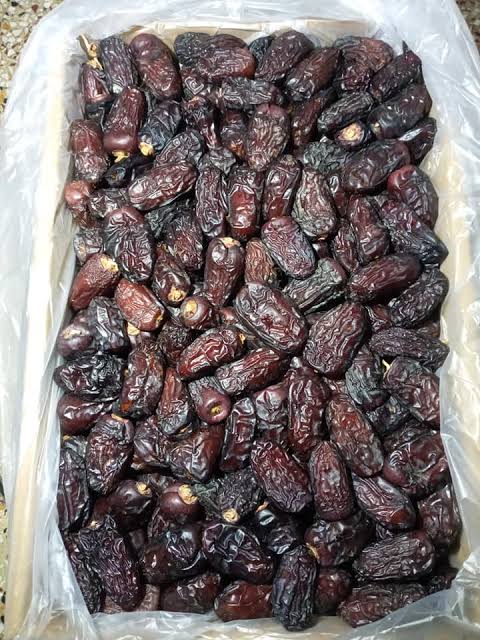 Kalmi - (Safawi) Khejur from Saudi Arabia - 1Kg Box | Atlantis